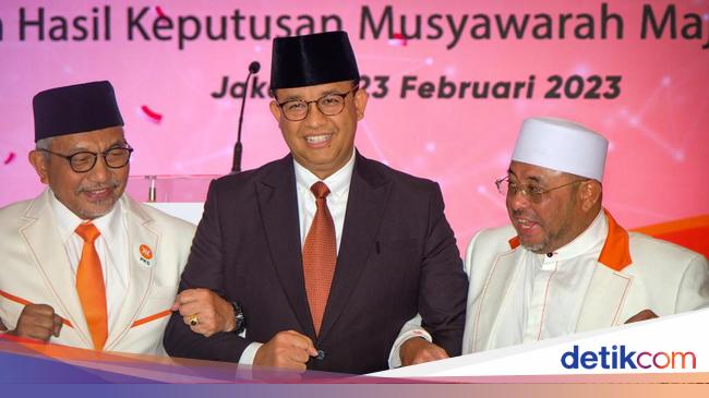 Senyum Lebar Anies Baswedan Didukung PKS Jadi Capres 2024