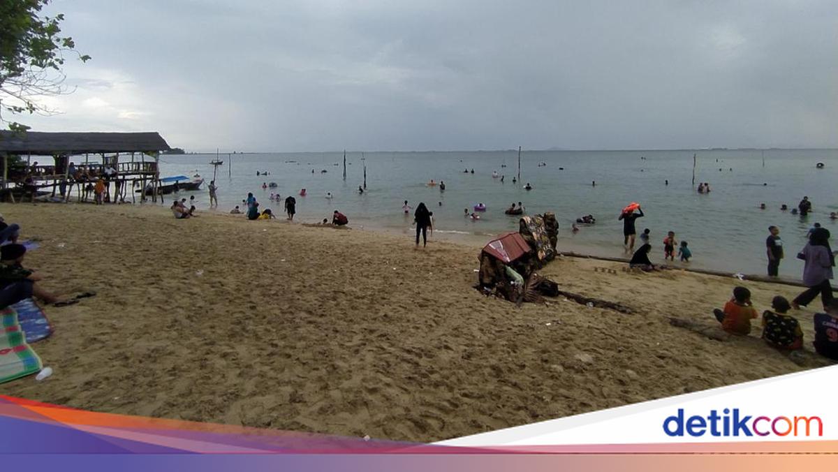 Turis China Mulai Liburan di Batam
