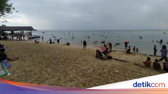 4 Rekomendasi Pantai di Batam yang Asyik Dikunjungi Saat Libur