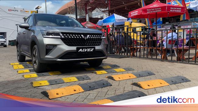 Harga Wuling Alvez Mulai Rp 209 Juta, Senggol Brio RS, Rocky-Raize ...
