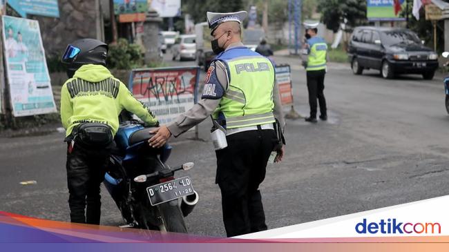 Lintasi Lembang Pakai Knalpot Bising, Ratusan Motor Diangkut Polisi