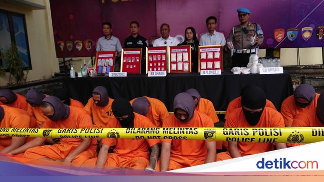 22 Pengedar Narkoba Tulungagung Diringkus, Sabu-Ganja Disita