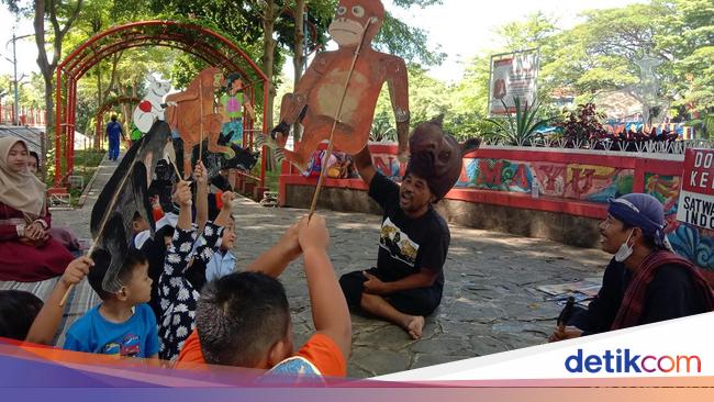 Paman Sam dan Pelestarian Satwa Liar Lewat Dongeng Keliling