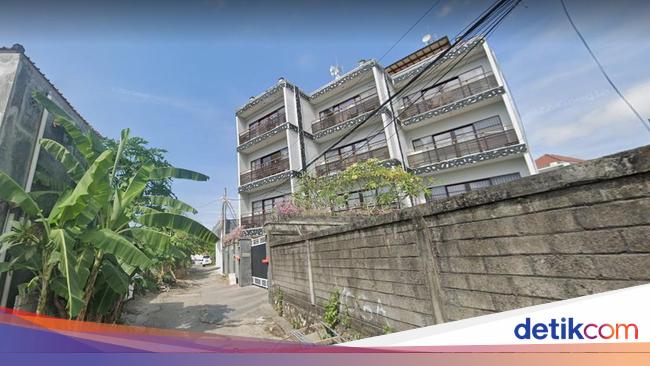 Balasan Menohok Pemprov Bali ke 17 Turis Asing yang Protes Ayam Berkokok