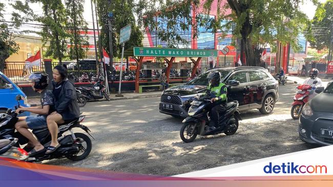 Warga Keluhkan Jalan Komjen M Jasin Depok Rusak: Banyak Pemotor Jatuh