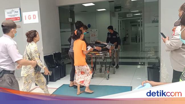 1 Korban Kebakaran Depo Plumpang Sesak Napas, Dilarikan ke IGD RSUD Koja