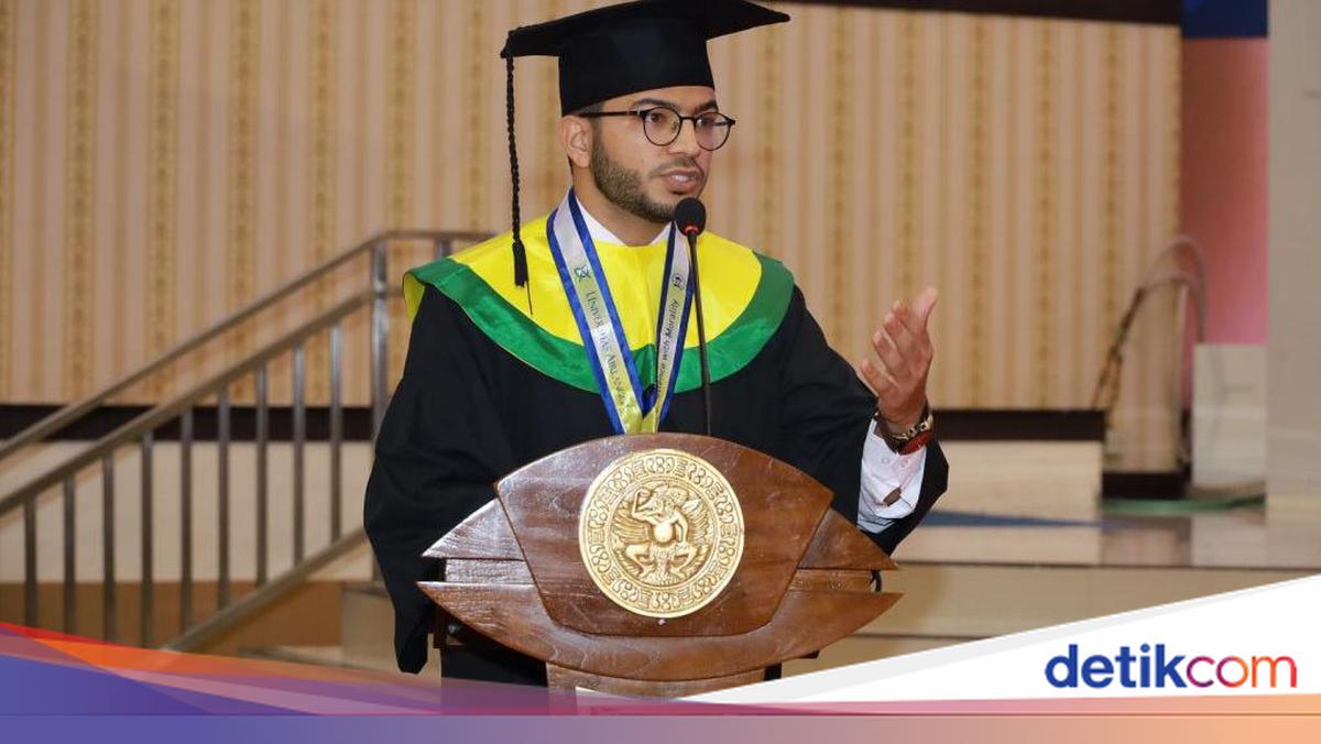 Kisah Wisudawan Unair asal Gaza: Dulu Sekolahnya Hancur, Kini Lulus ...