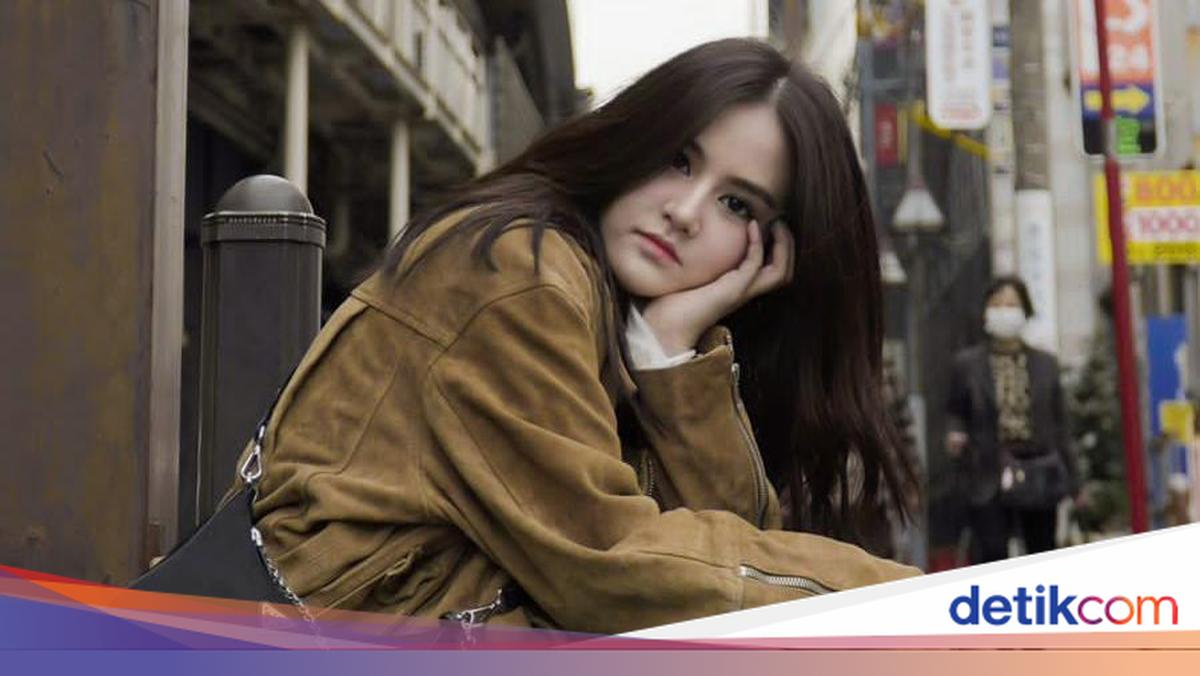 Lulusan Fashion Design, Anisa Rahim Malah Nyaman Berkarier di Dunia E ...