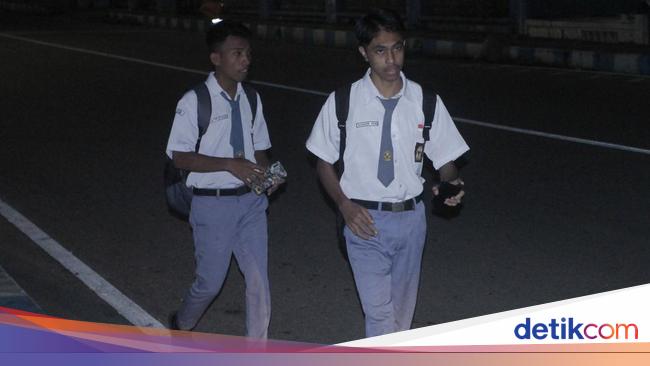 Sekolah Jam 5 Pagi di Kupang Dihapus, Guru dan Siswa Senang