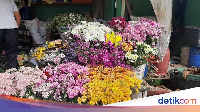 Semerbak Wangi Bunga di Pasar Pandu Bandung