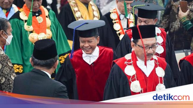 Dikukuhkan Jadi Guru Besar USU, Muryanto Amin Bicara Transformasi Parpol