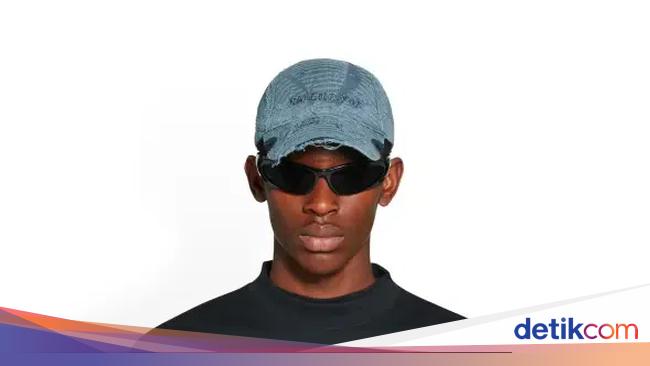 Balenciaga Jual Topi Sobek-sobek dengan Harga Fantastis