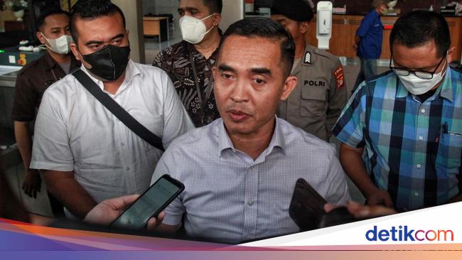 Ekspresi Eks Kepala Bea Cukai DIY Usai Diperiksa KPK soal Pamer Harta