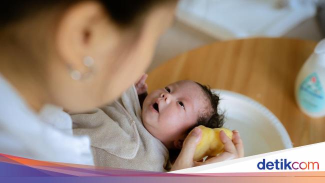 Mengenal Upacara Puputan, Tradisi Sambut Kelahiran Bayi Adat Jawa
