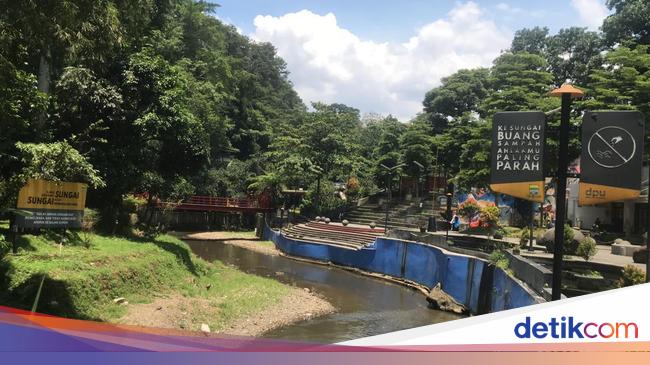 Teras Cikapundung yang Mulai Ditinggalkan Pengunjung