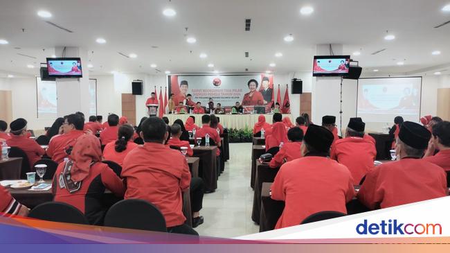Ridwan Wittiri Wanti-wanti Kader PDIP Sulsel, Minta Rajin Sapa Masyarakat Ridwan Wittiri Wanti-wanti Kader PDIP Sulsel, Minta Rajin Sapa Masyarakat