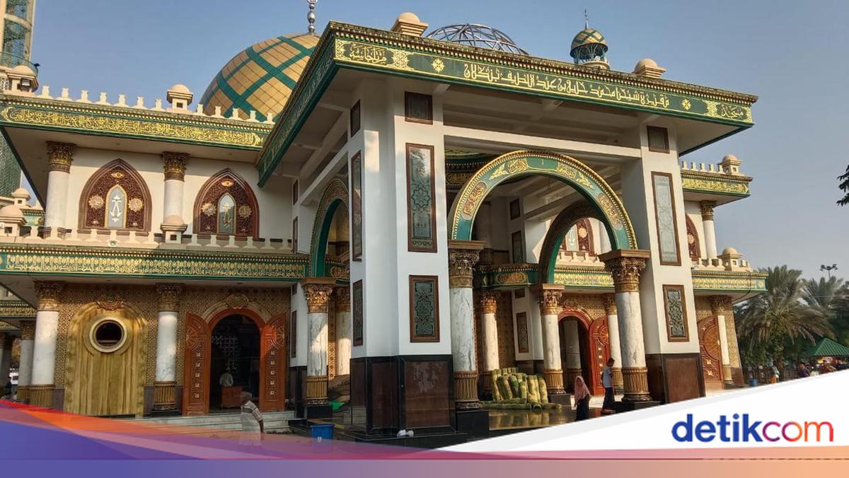 Makam Syaikhona Kholil Bangkalan: Sejarah, Harga Tiket, dan Jam Bukanya