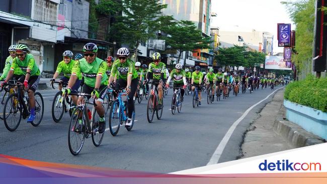 Gowes Sambil Menikmati Kota Bersejarah di Makassar