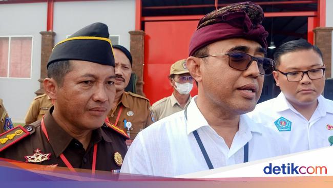 Kasus WNA Ber-KTP Bali Berujung Pemecatan Staf Kecamatan!