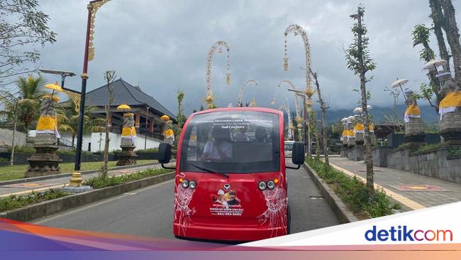 Bus Listrik Marlip Siap Kawal Pengunjung dan Wisatawan Pura Besakih
