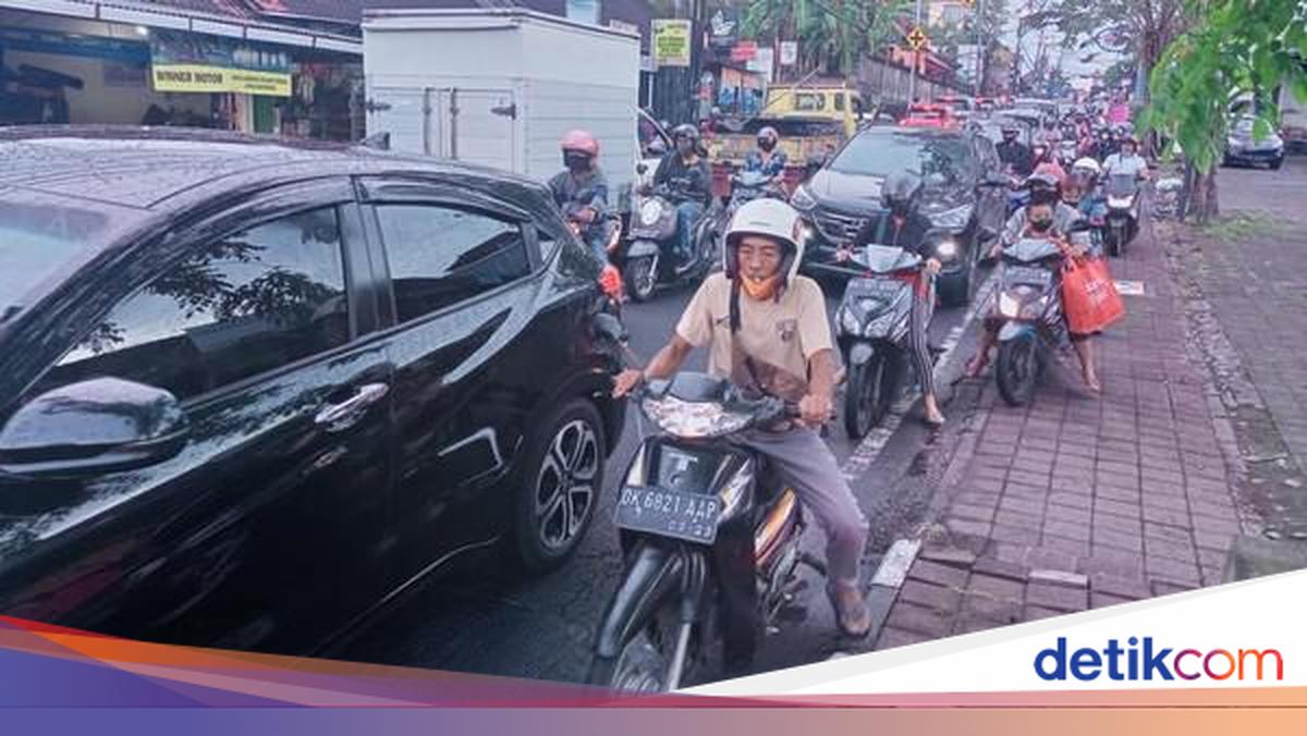 Bupati Badung Ngeluh Macet, Dishub: Jalan Tak Mampu Terima Volume Kendaraan