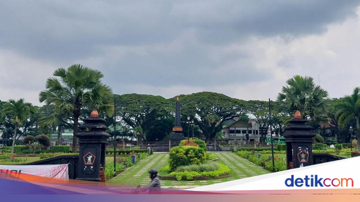 Alun-Alun Kota Malang: Daya Tarik, Lokasi dan Harga Tiket