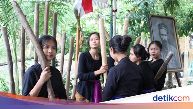 Kenang Perjuangan Samin Surosentiko, Sedulur Sikep Gelar Tradisi Lesungan