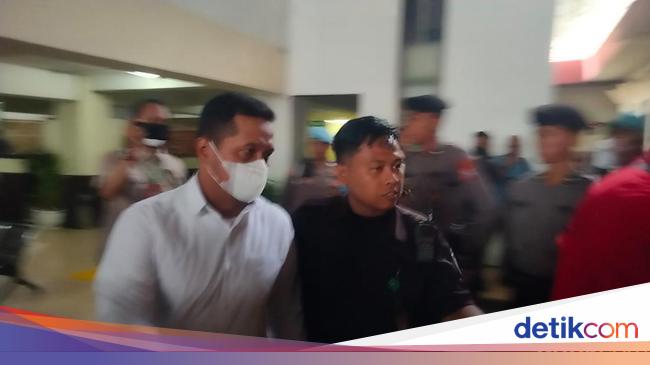 Eks Kasat Samapta Polres Malang Divonis Bebas di Kasus Tragedi Kanjuruhan!
