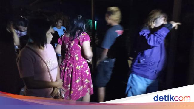 16 PSK Diciduk Saat Jajakan Diri di Pasar Muneng Madiun