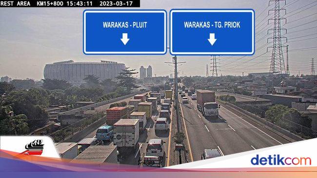 Tol Tanjung Priok Arah Bandara Soetta Macet Parah Sore Ini