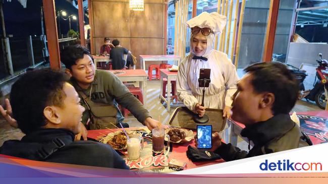 Usung Konsep Makan Ditemani Pocong, Angkringan Horor Raup Omzet Puluhan ...