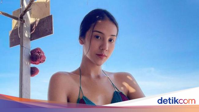 7 Foto Seksi Anya Geraldine yang Sering Diceramahi Ibu Soal Siksa Kubur