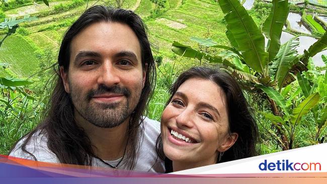 Drummer Slipknot Bulan Madu di Bali, Sandiaga Uno: Topeng Seram Jiwa ...