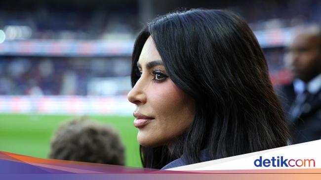 Heboh Kutukan Kardashian Bikin Messi Dicemooh Fans PSG Heboh Kutukan Kardashian Bikin Messi Dicemooh Fans PSG