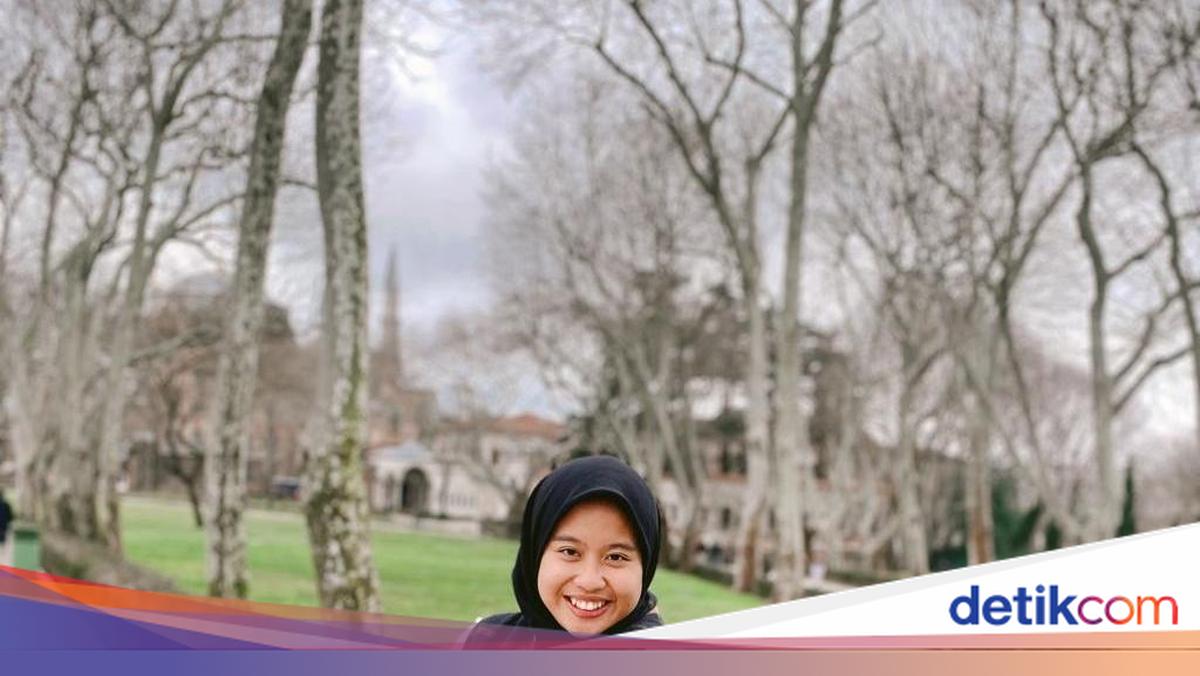 Cerita Salsabilla, Wisudawan Termuda ITS yang Masih Berusia 20 Tahun