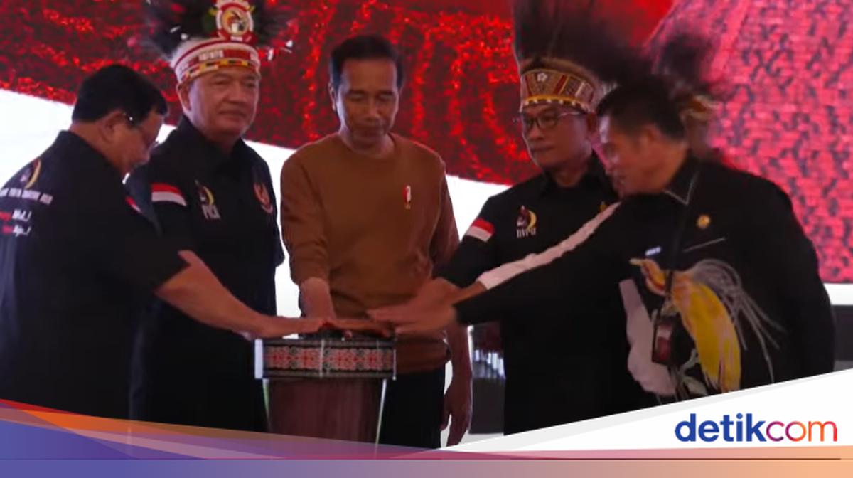 Jokowi Harap Papua Youth Creative Hub Ditiru Provinsi Lain