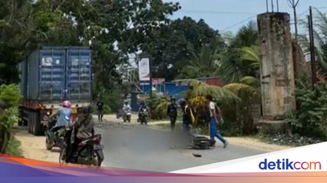 Truk Kontainer Tabrak Pemotor di Kendari, 2 Pelajar Tewas
