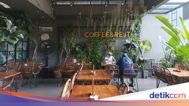Kafe Instagramable Punya Banyak Tanaman, Dekat Banget dengan Ragunan!