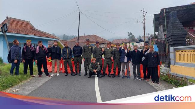 Umat Islam Jaga Portal Jalan Saat Warga Hindu Tengger Tapa Brata Nyepi