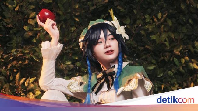 Beda Dari yang Lain, Cosplayer Bloa Tirukan Karakter Laki-laki