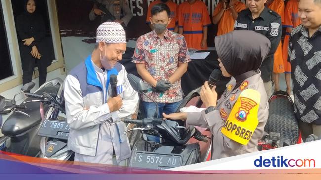 4 Pelaku Curanmor di Surabaya Dibekuk, Polisi Kembalikan Motor Korban