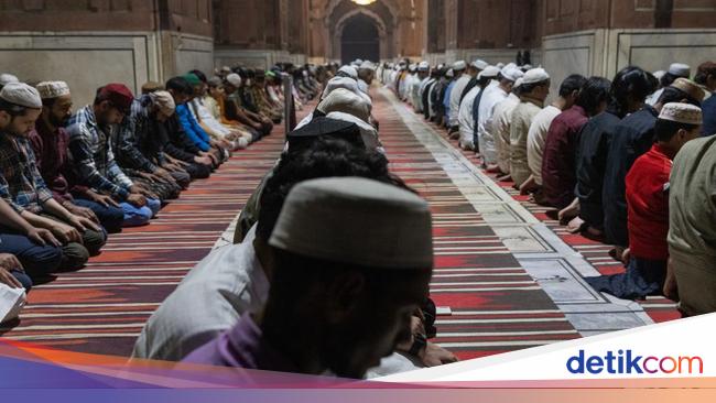 Umat Muslim di India Jalani Puasa Ramadan Pertamanya Hari Ini
