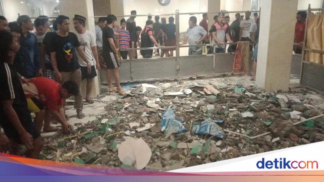 Kondisi Terkini 12 Warga Korban Kubah Masjid Roboh di Makassar