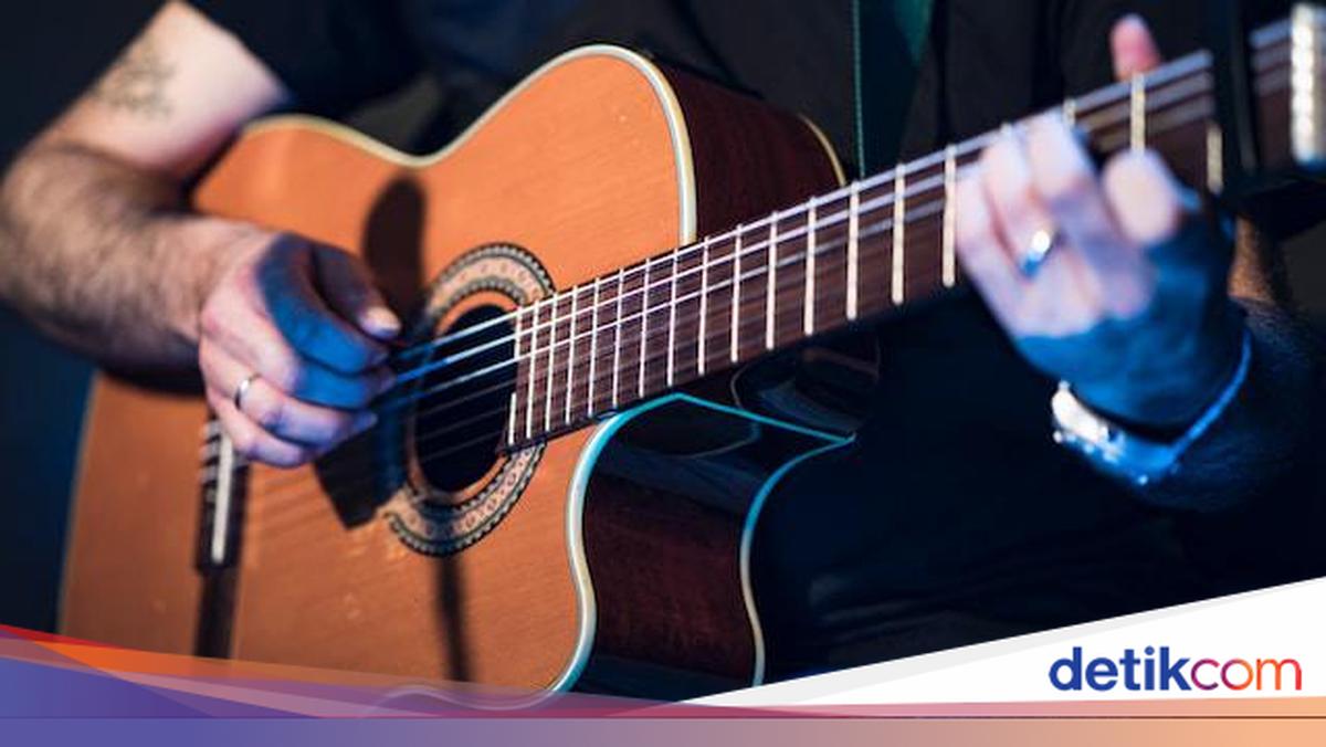 30 Lagu dengan Chord Gitar Pemula