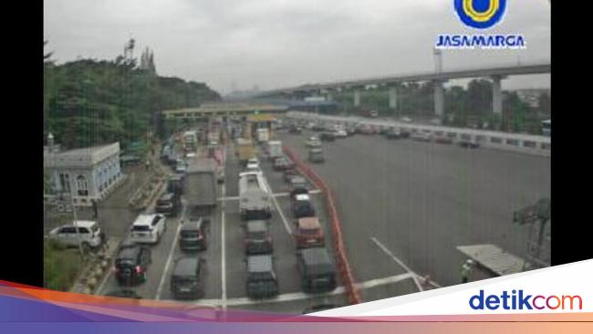 Sejumlah Titik di Tol Jagorawi Arah Jakarta Macet Pagi Ini