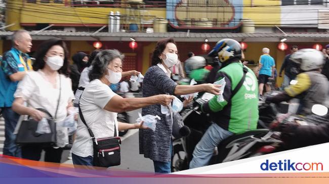 Momen Toleransi Komunitas Tionghoa Bandung Saat Ramadan Momen Toleransi Komunitas Tionghoa Bandung Saat Ramadan