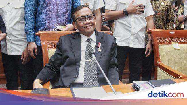 Mahfud Bongkar Beda Data Transaksi Janggal Rp 349 T, Senggol Nama Heru Pambudi