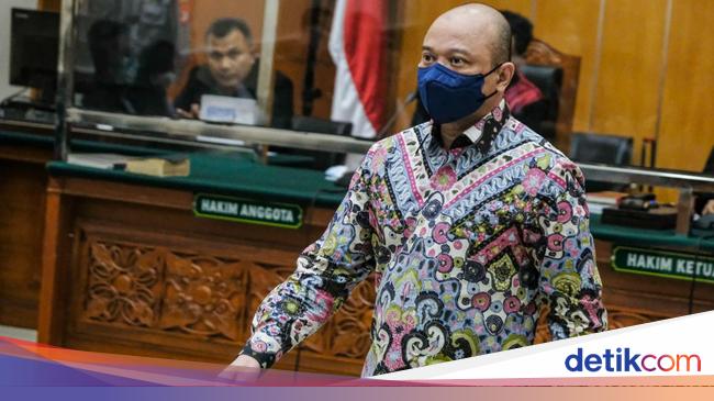 Tak Ada Hal Meringankan dalam Tuntutan Mati Irjen Teddy Minahasa Tak Ada Hal Meringankan dalam Tuntutan Mati Irjen Teddy Minahasa
