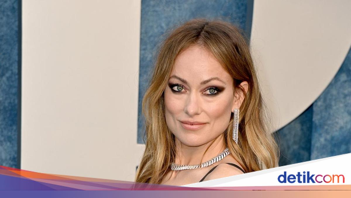 Viral Penampilan Terbaru Olivia Wilde di Red Carpet, Disamakan dengan ...