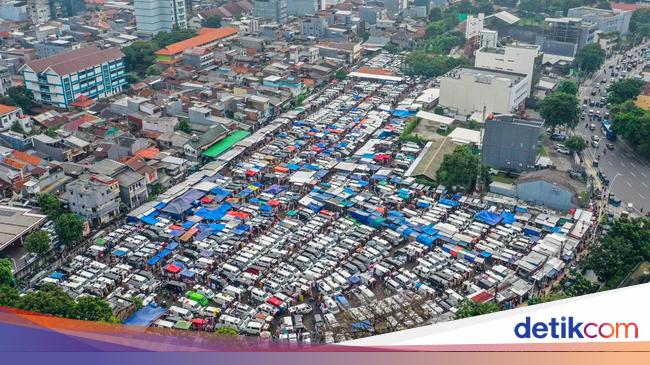 Padatnya Pasar Tasik Cideng di Pusat Kota Jakarta